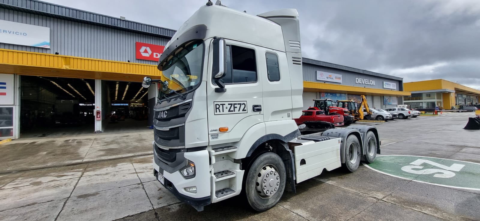 Tracto camión Lander 4252 usado 2023 (72) JAC Motors - https://www.dercomaq.cl/